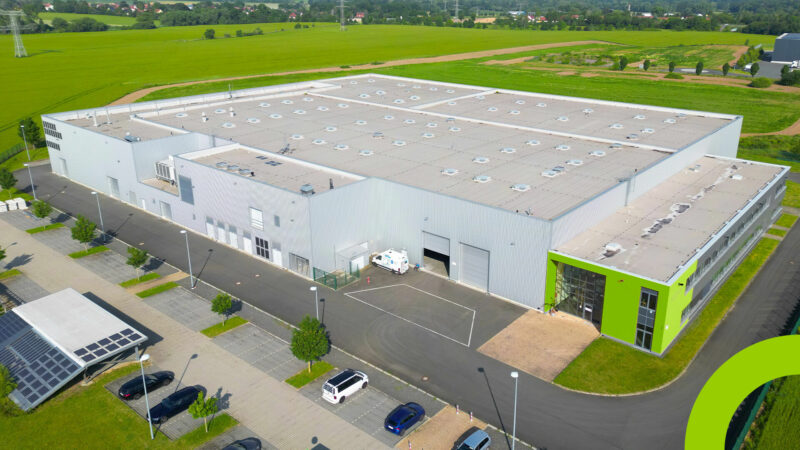 Solar panel manufacturer for the automotive industry | OPES Solar Mobility