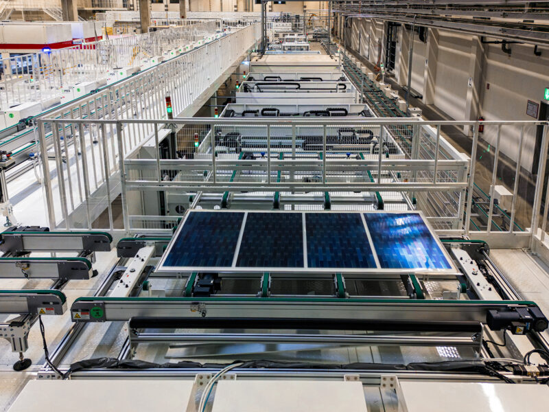 Solarfabrik für Fahrzeuge startet Produktion im sächsischen Zwenkau ...